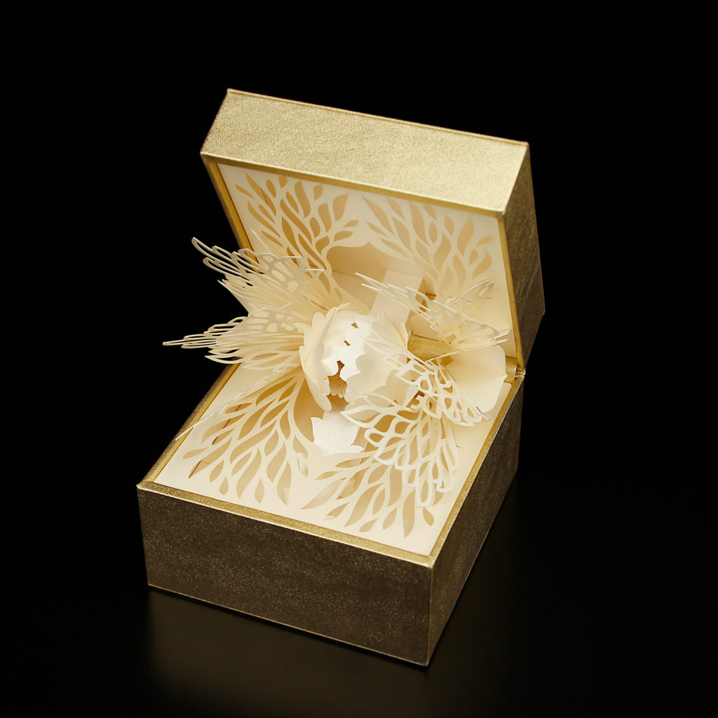 Golden Pop-Up Ring Box – Peter Dahmen